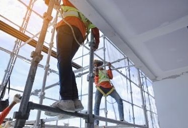 What Fall Protection Is Require for Scaffolds? – SelectSafety.net